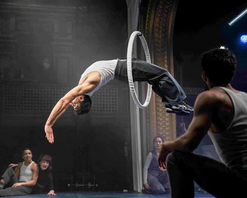 San Francisco: "Dear San Francisco" Immersive Acrobatic Show - Key Points