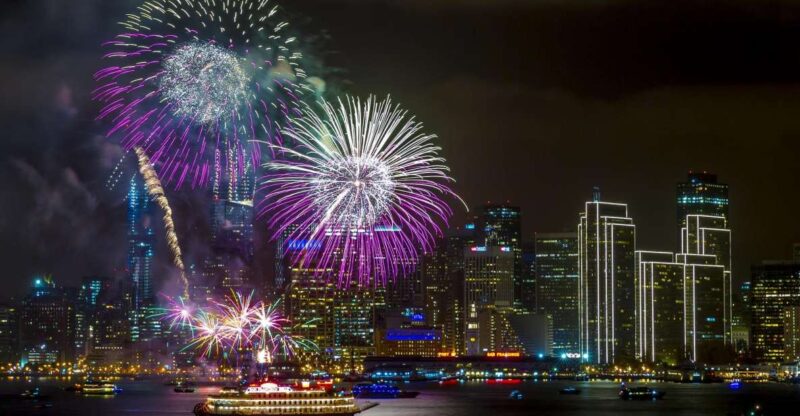 San Francisco: Empress Yacht July 4th Fireworks Party Cruise - The Sum Up