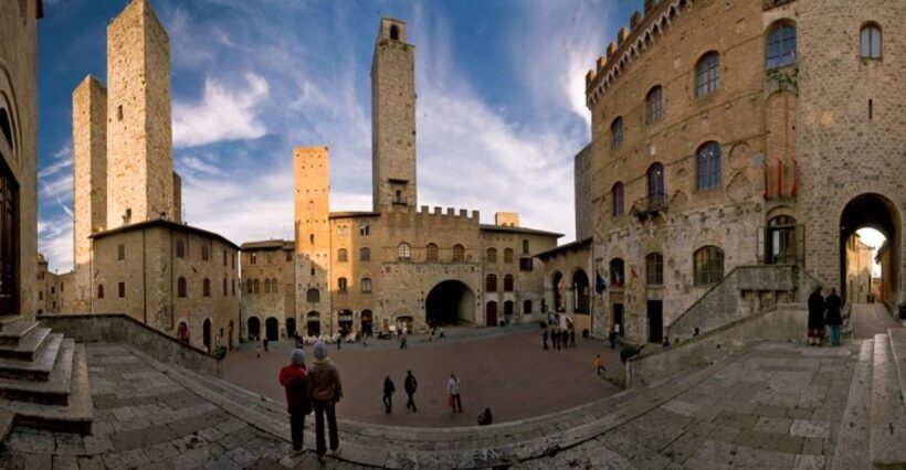 San Gimignano and Volterra: Day Tour from Siena - A Farmhouse Feast & Local Flavors