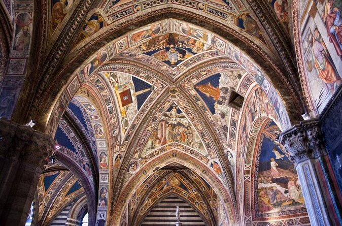 San Gimignano and Winery Experience With Light Lunch From Pisa - Key Points