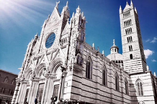 San Gimignano & Siena Chianti Winery full experience included - FAQs about this Private Tuscany Tour