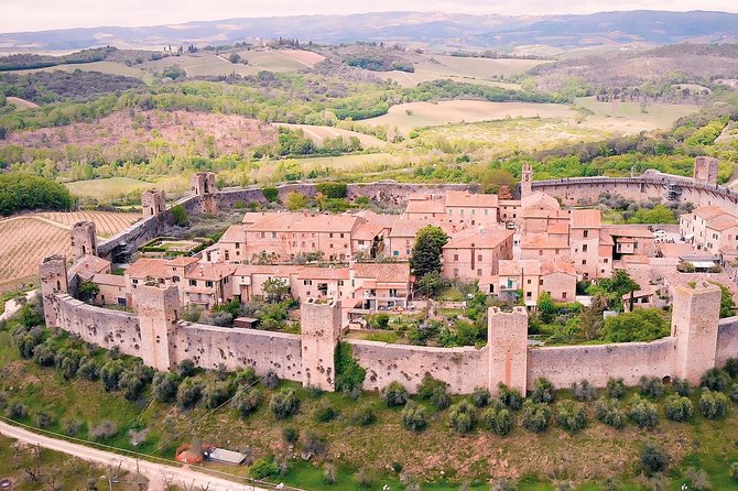 San Gimignano, Siena, Monteriggioni: Fully Escorted Tour, Lunch & Wine Tasting - Who Should Consider This Tour?