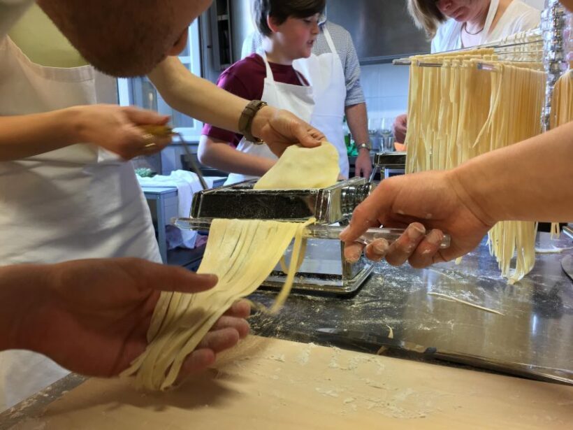San Gimignano: Tuscan Cooking Class - Key Points