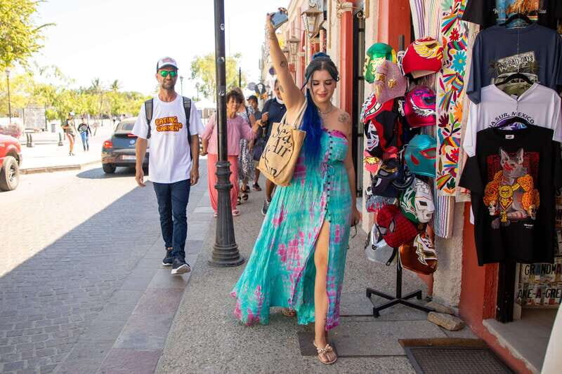 San Jose del Cabo: Guided Food Tour & Visit to Local Market - The Guides and Tour Dynamics