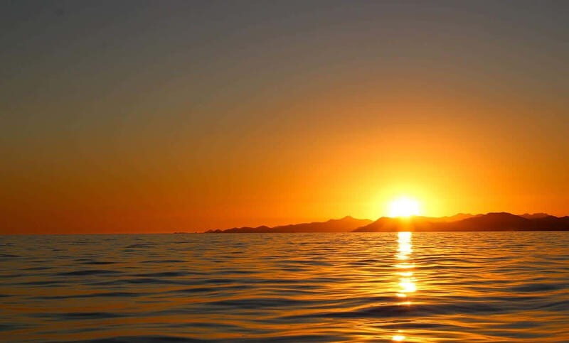 San Jose del Cabo Sunset cruise - San Jose del Cabo Sunset Cruise: A Relaxing Coastal Escape
