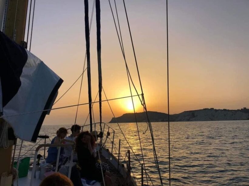 San Leone, Scala dei turchi: private aperitif on boat tour - Key Points