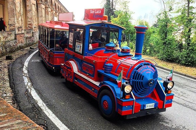 San Luca Experience Tour Skip the Line and Food Tasting - Local Food Tastings: What to Expect