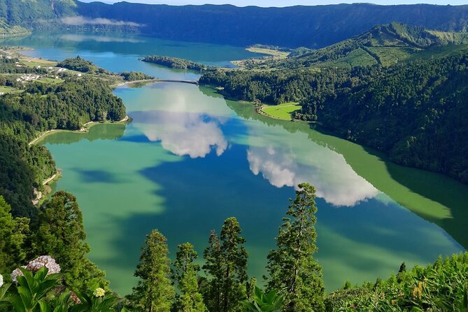 San Miguel: 2 Full-Day Pack - West & East Island Highlights Tour - Tour Experience and Highlights