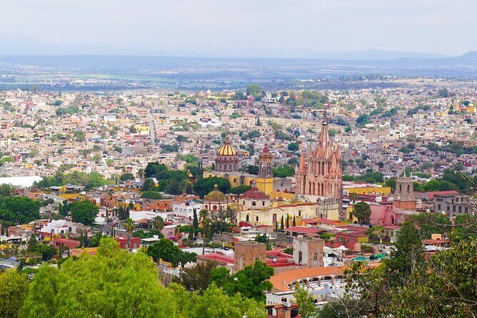 San Miguel de Allende Day Trip from Mexico City - Exploring San Miguel de Allende’s Historic Heart