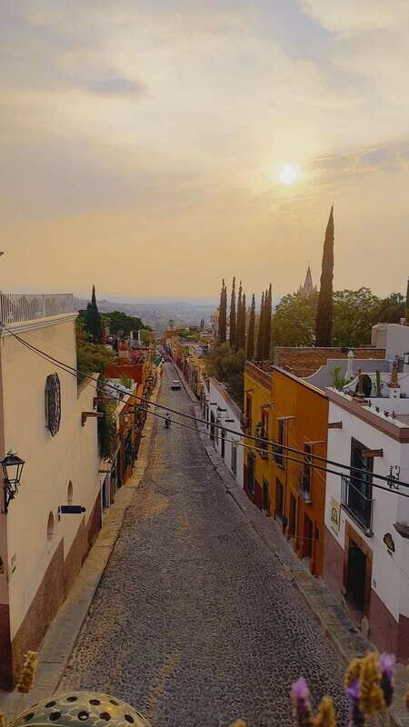 SAN MIGUEL SUNSET WALKING TOUR - The El Mirador and the Sunset Experience