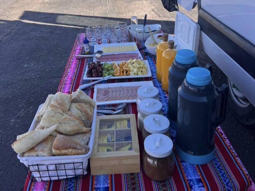 San Pedro de Atacama: Red Rocks & Altiplano Lagoons Day Trip - Red Rocks (Piedras Rojas)