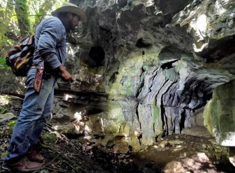 San Sebastián de las Grutas: Cave and Cenote Adventure - Guided by knowledgeable local experts