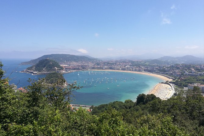 San Sebastian Highlights Private City Tour With Hotel Pick up - Ascending Monte Igueldo for Panoramic Views