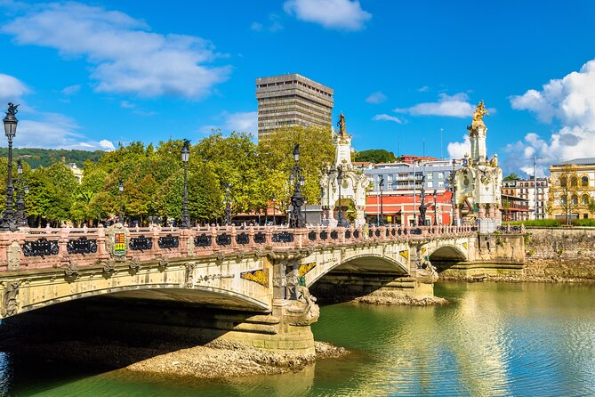 San Sebastian Historic Walking Tour in Small Group - What to Expect on the Walking Tour