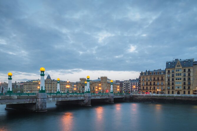 San Sebastian : Private Custom Walking Tour With A Guide - Tour Duration and Highlights