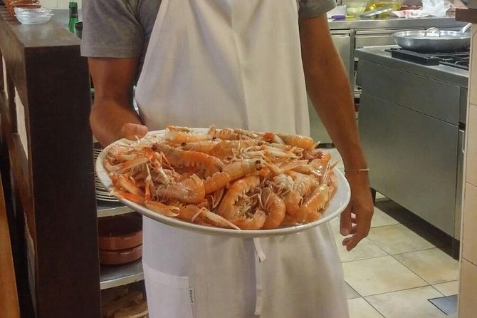 San Sebastián Private Food-Historical Tour & Meal at a Gastronomy Club - Basque Culinary Traditions