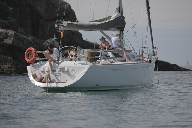 San Sebastian Private Sailing Tour - Participating in the Sailing Journey