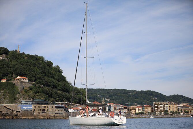 San Sebastian Private Sailing Tour - Amenities and Accessibility Considerations
