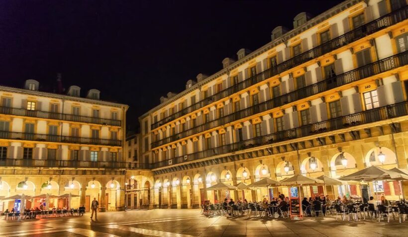 San Sebastian: Private Walking Tour with Pintxo and Drink - Who Should Consider This Tour?