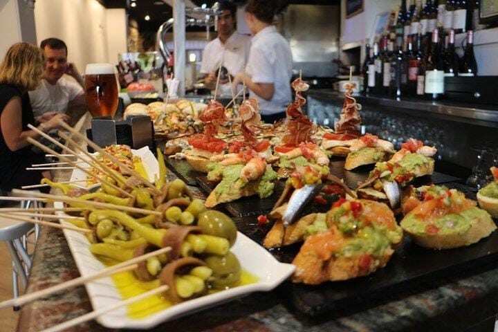 San Sebastián Walking Dinner Tour with Basque Bites - What to Expect from This Walking Dinner Tour