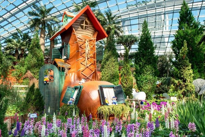 SandsSkyPark+GardensbytheBay(FlowerDome&Jurassic World)Transfers - Who Is This Tour Best For?