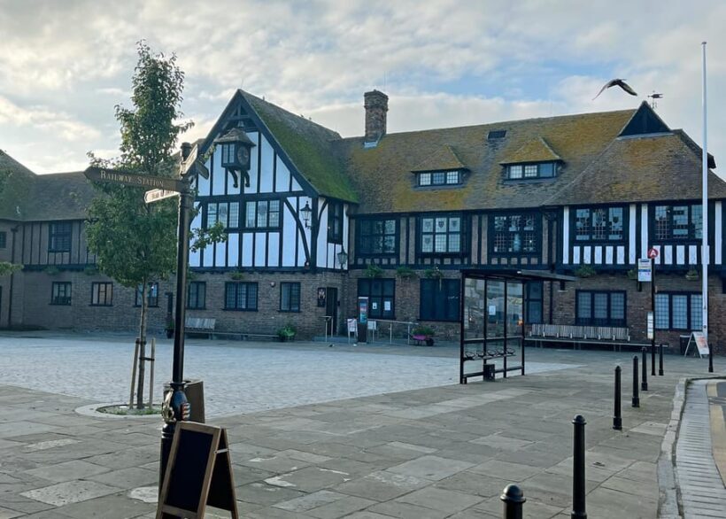 Sandwich: Private 2hr Walking Tour with a Blue Badge Guide - Exploring Sandwich: What Makes This Tour Stand Out