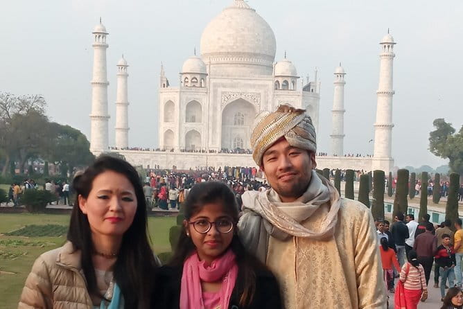 Saniya's One day tour and Home visiting in Agra - Key Points
