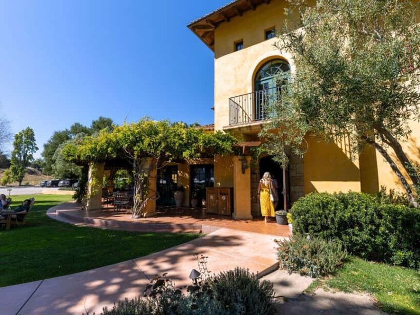 Santa Barbara: 3-Winery Tour Includes Tastings & Lunch inSYV - What Travelers Are Saying