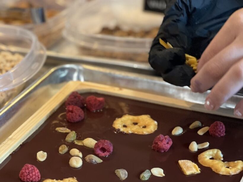 Santa Barbara: Chocolate Bar and Art Box Making Workshop - An In-Depth Look at the Chocolate and Art Box Workshop