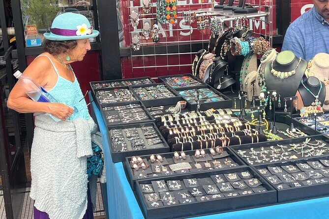 Santa Fe Follies Scavenger Hunt - In-Depth Itinerary and Experience