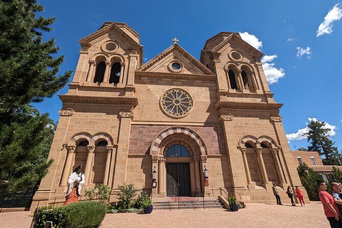 Santa Fe Scavenger Hunt Walking Tour and Game - Practical Details and Value