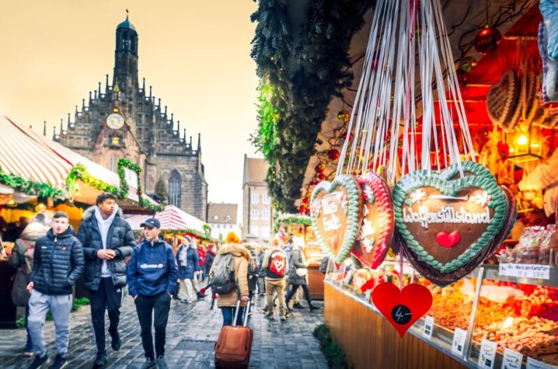 Santa Fes Enchanted Christmas Stroll - FAQ