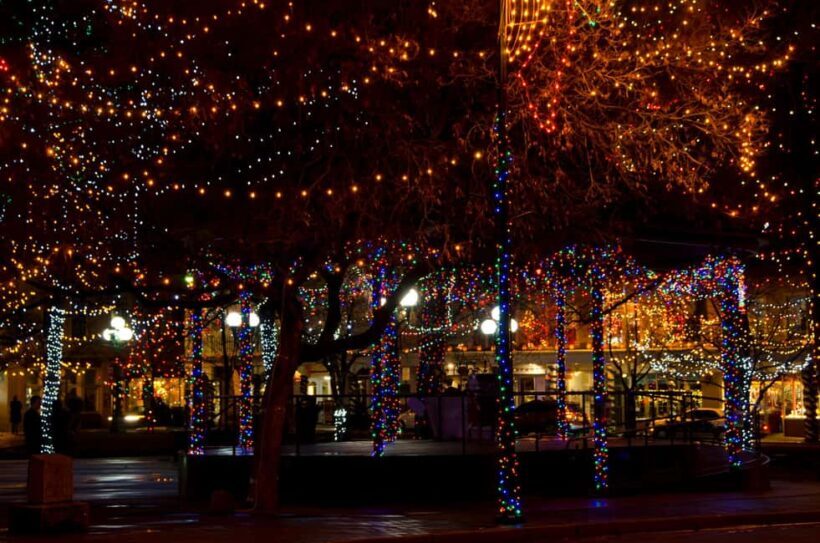 Santa Fes Private Enchanted Christmas Stroll - Who Will Love This Tour?