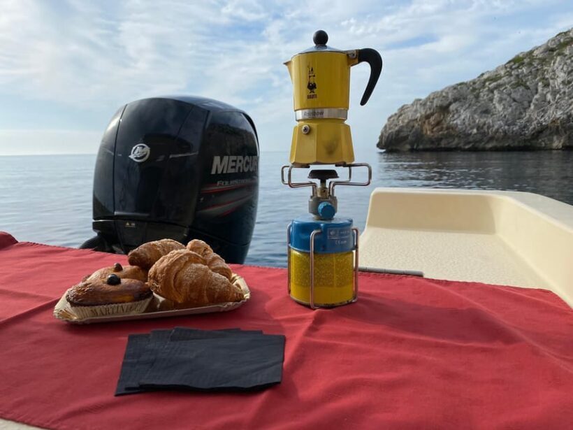 SANTA MARIA DI LEUCA: TOUR ESCLUSIVO CON APERITIVO - Discovering Santa Maria di Leuca’s Coastal Caves