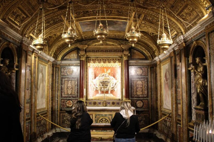 Santa Maria Maggiore Basilica and Dome area Guided Tour - The Itinerary Breakdown