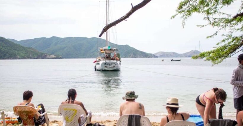 Santa Marta: Sailboat day tour to Tayrona Park - Key Points