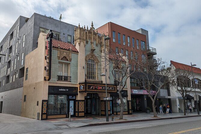 Santa Monica Scavenger Hunt Walking Tour and Game - Introduction