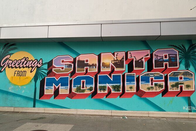Santa Monica Scavenger Hunt Walking Tour and Game - Key Points