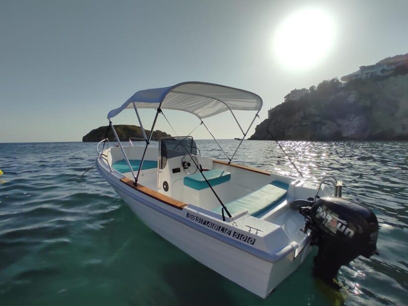 Santa Ponsa: License-Free Boat Rental - A Thorough Breakdown of the Experience