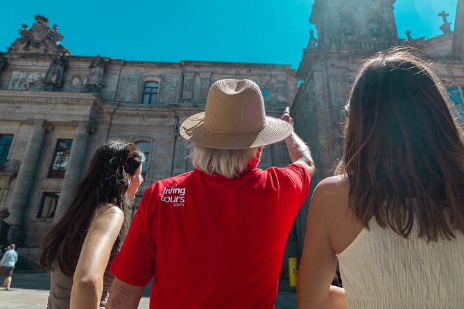 Santiago and Valença Do Minho Full Day Private Tour - Exploring Santiago De Compostela