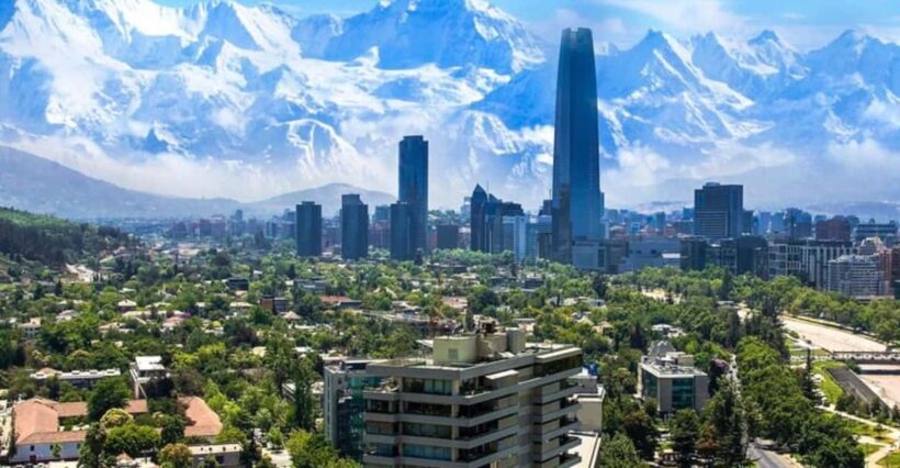 Santiago De Chile: Private Custom Walking tour with A Guide - A Closer Look at the Santiago Private Walking Tour