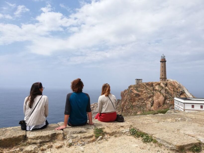 Santiago de Compostela: Finisterre, Muxia & Costa da Morte - Transportation and Logistics