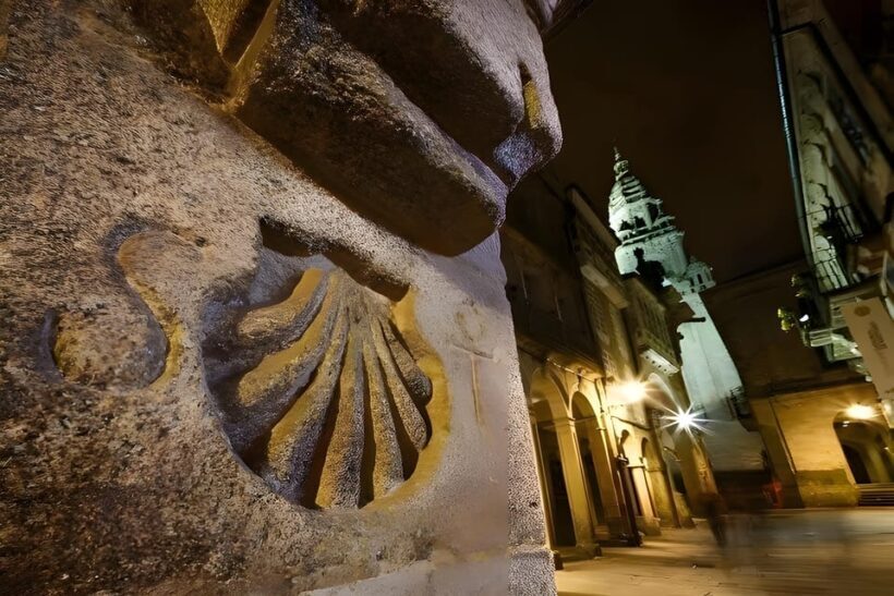 Santiago de Compostela: Night tour "Secrets of Compostela". - Summary