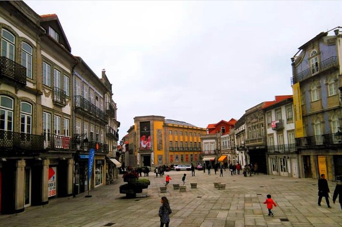 Santiago De Compostela & Viana Do Castelo From Porto - Frequently Asked Questions
