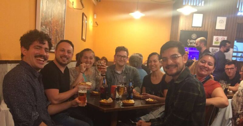 Santiago: Guided Foodie Tour with Drinks, Tapas & Live Music - Discover Santiago de Compostela Through Its Flavors: A Foodie Tour with Drinks, Tapas & Live Music