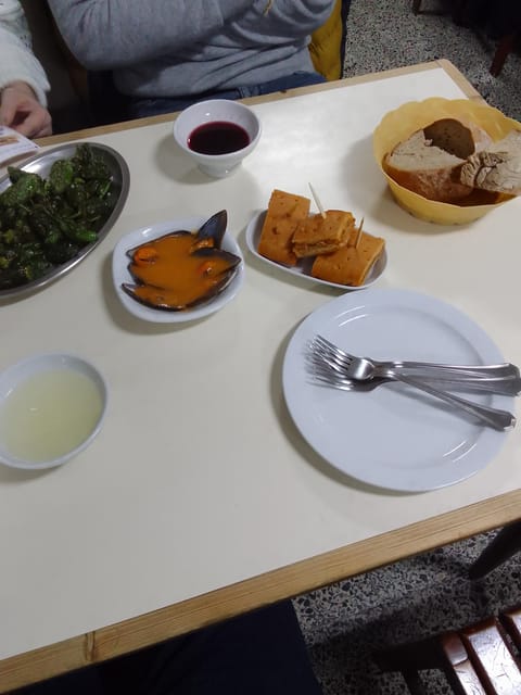 Santiago: Guided Foodie Tour with Drinks, Tapas & Live Music - Who Will Love This Tour?