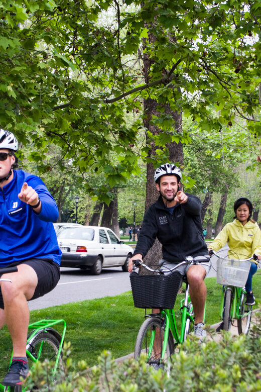 Santiago: Highlights, Parks and Politics Bike Tour - Key Points