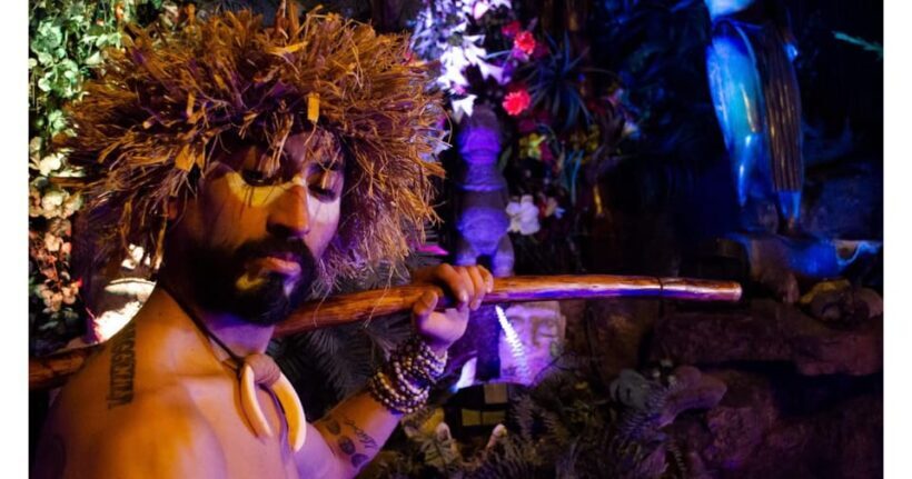 Santiago: Private Dinner & Chilean Folk Show with Transfers - Key Points