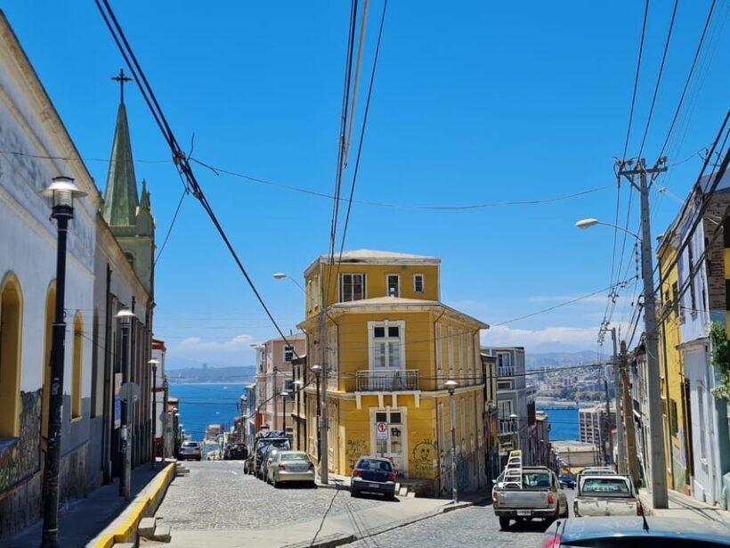 Santiago: Tour to Valparaiso and Casablanca - An Authentic Chilean Experience: The Tour Breakdown