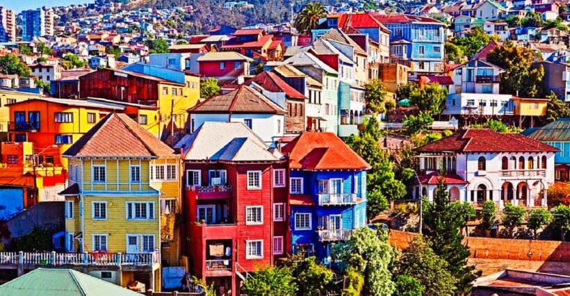 Santiago: Vina Del Mar, Valparaiso, Casablanca & Reñaca Tour - An Inside Look at the Tour Experience